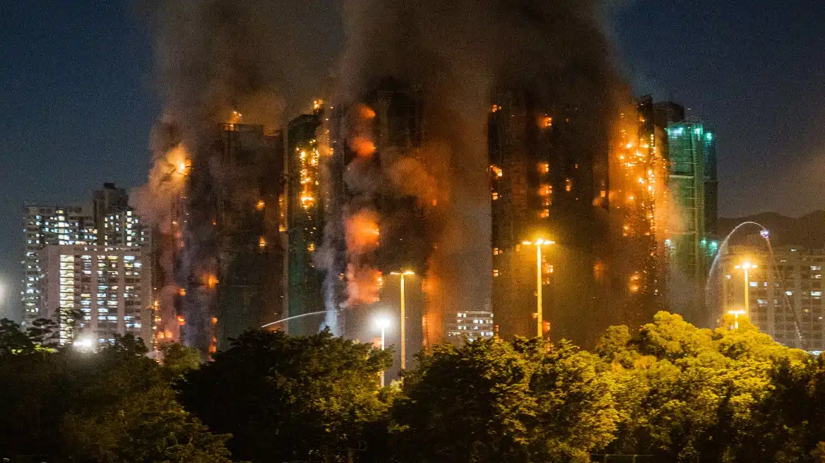 ΤΕΡΑΣΤΙΑ ΤΡΑΓΩΔΙΑ – 36 ΝΕΚΡΟΙ ΚΑΙ 279 ΑΓΝΟΟΥΜΕΝΟΙ ΜΕΤΑ ΑΠΟ ΦΩΤΙΑ ΣΕ ...